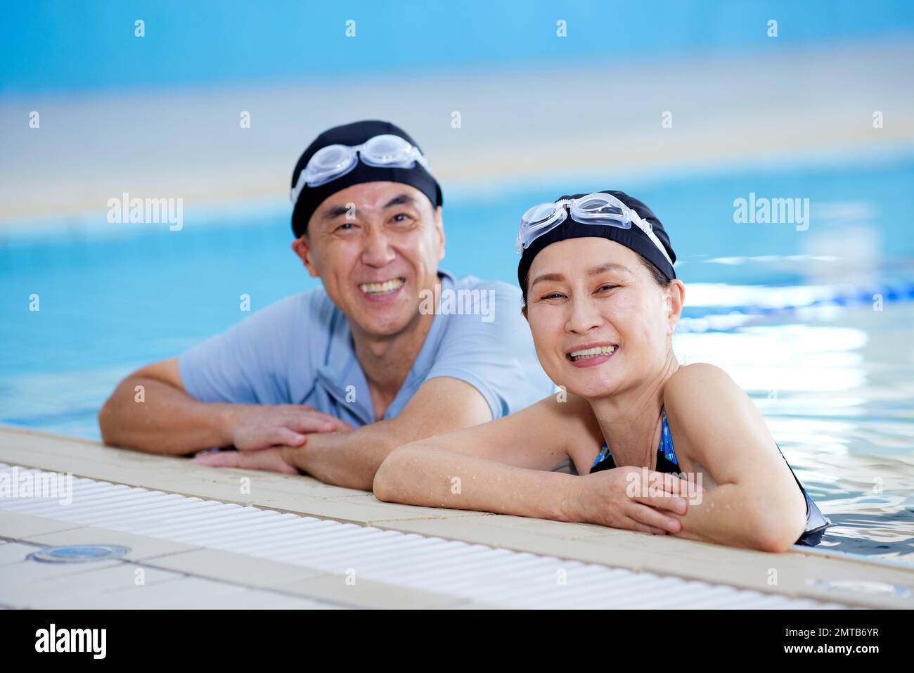Pool fun couple hi-res stock photography and images - Alamy