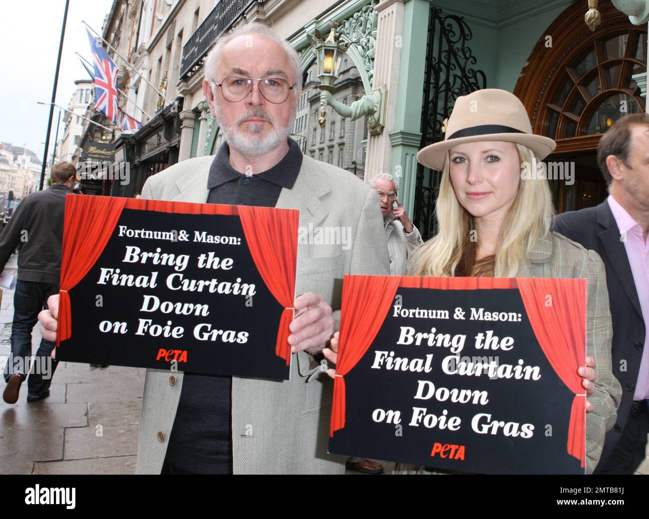 UK actors Jenny Seagrove, Peter Egan and Carley Stenson picket for PETA ...