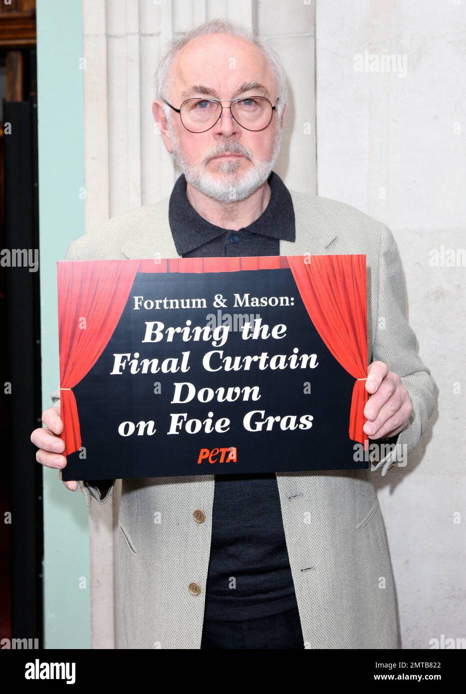 UK actors Jenny Seagrove, Peter Egan and Carley Stenson picket for PETA ...