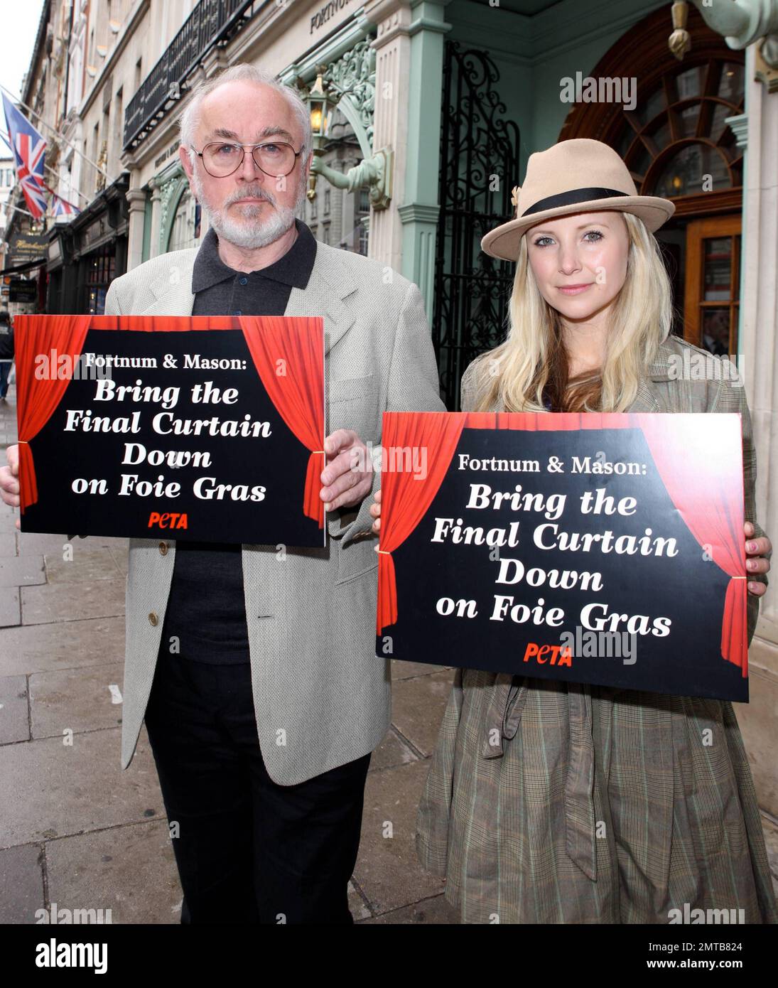 UK actors Jenny Seagrove, Peter Egan and Carley Stenson picket for PETA ...