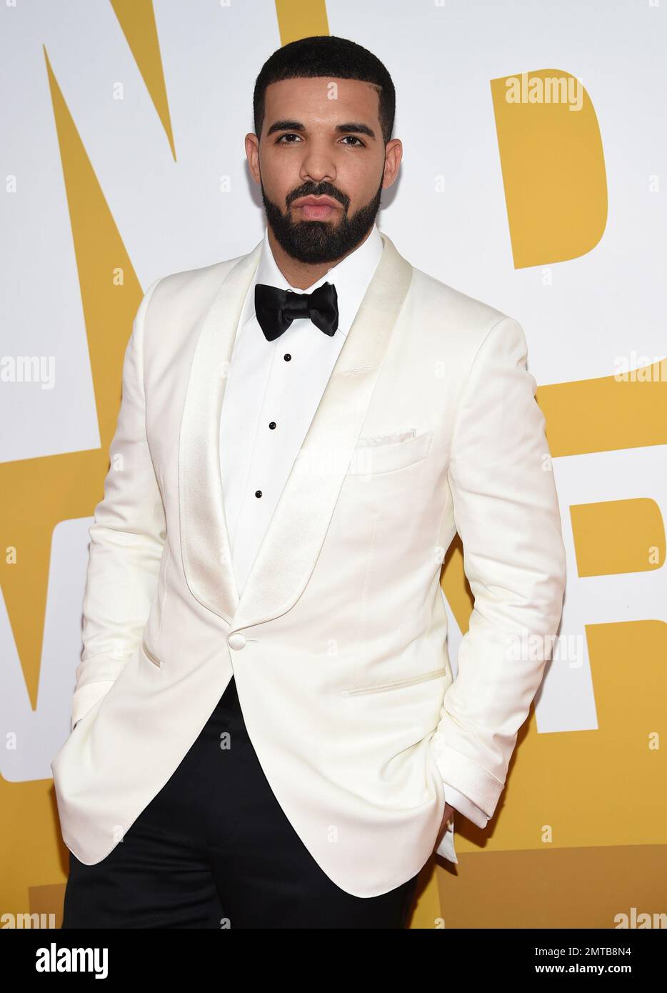 Drake arrives at the NBA Awards at Basketball City at Pier 36 on Monday ...