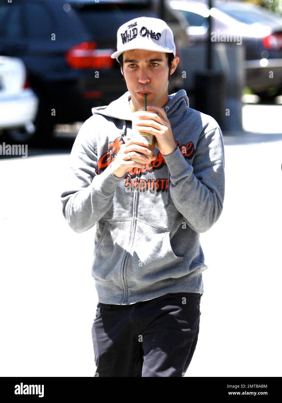 Two days after celebrating his 32nd birthday, Fall Out Boy bassist Pete ...