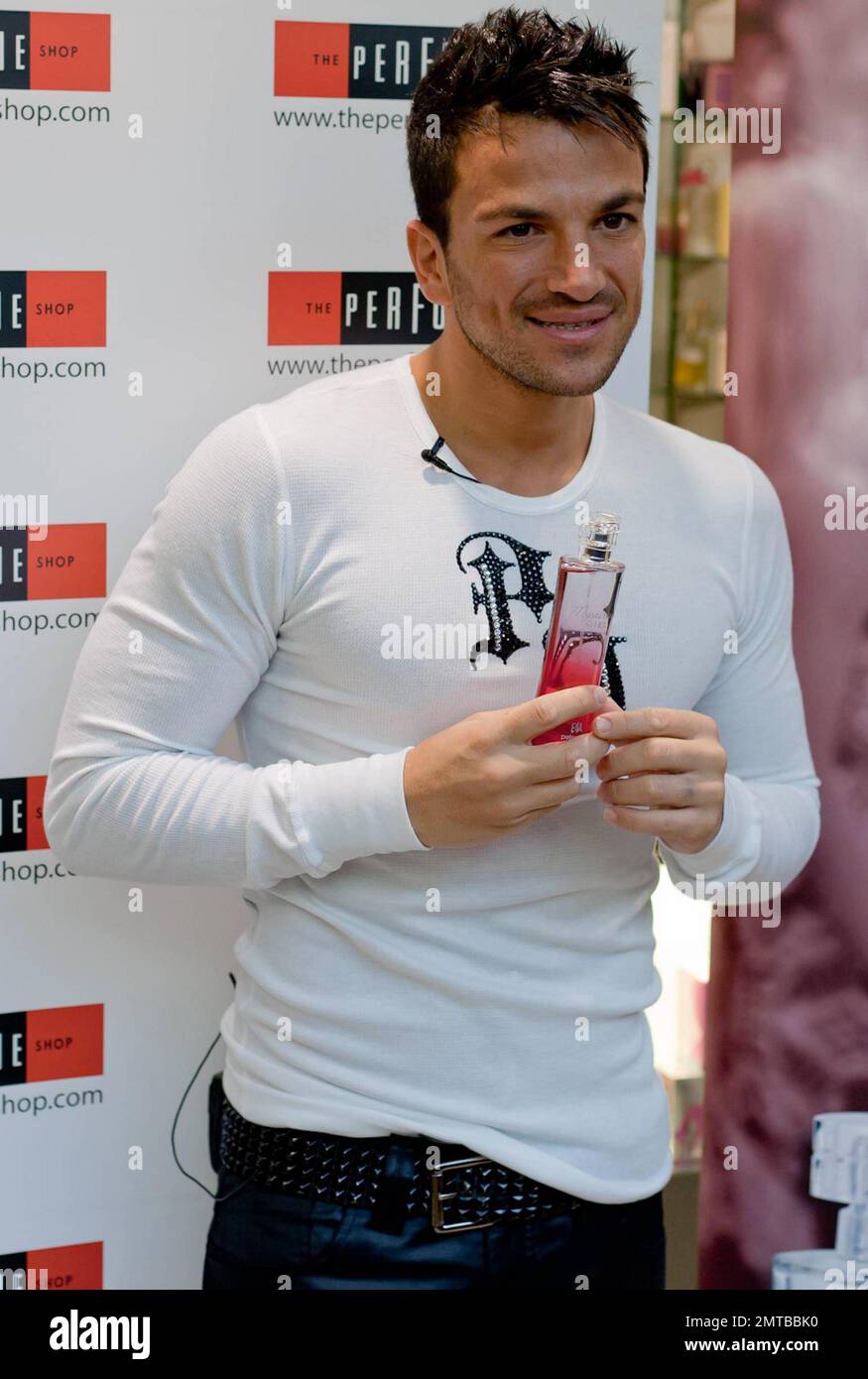 Pop singer and reality TV personality Peter Andre attends a photo call ...