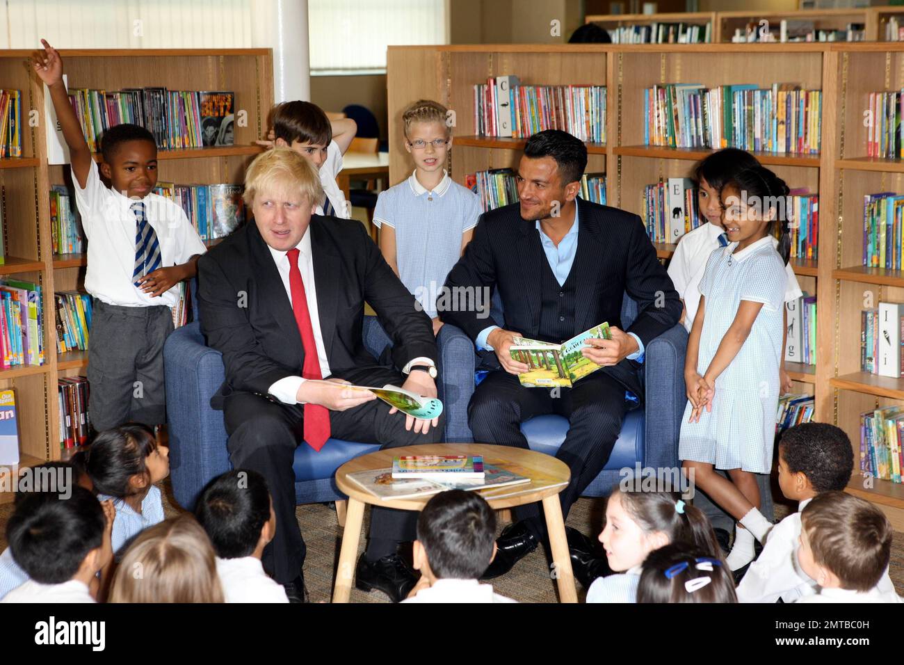 Peter Andre helps Mayor Boris Johnson recruit "Reading Ambassadors" for ...