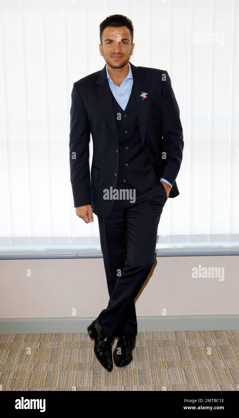 Peter Andre helps Mayor Boris Johnson recruit "Reading Ambassadors" for ...