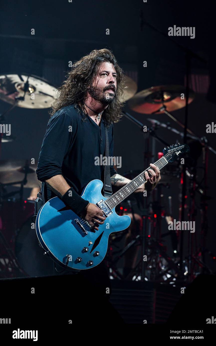 Singer Dave Grohl performs with his group 'Foo Fighters' at the ...
