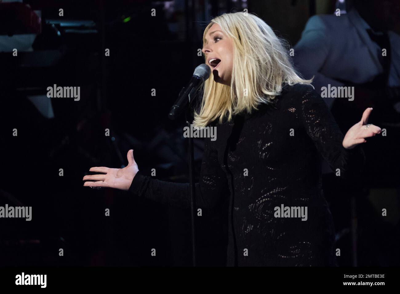 Jane Krakowsk sings on stage at Spike TV's "One Night Only: Alec ...