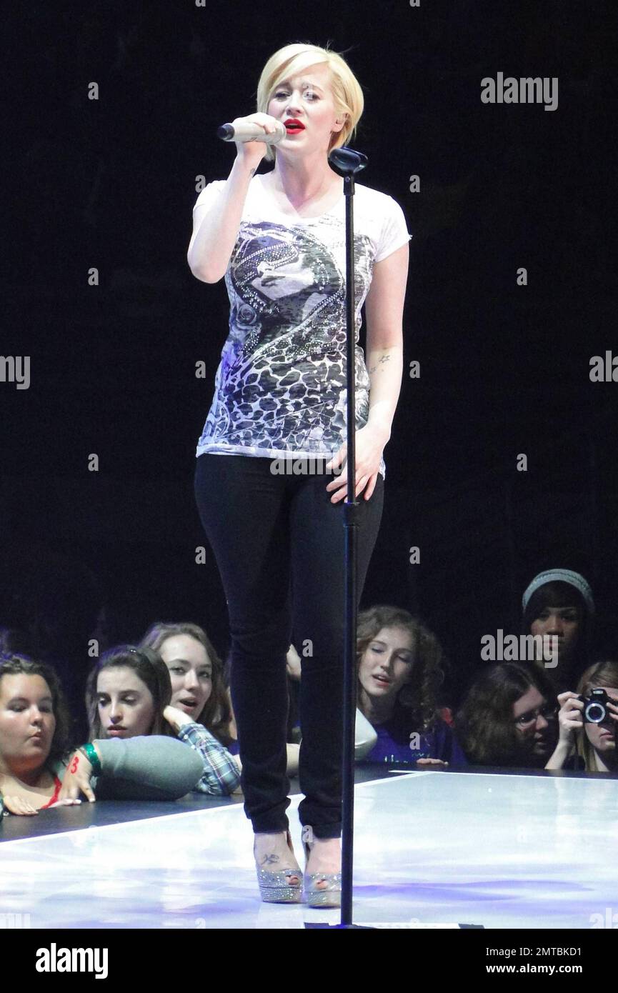 Kellie Pickler And Taylor Swift Wallpaper