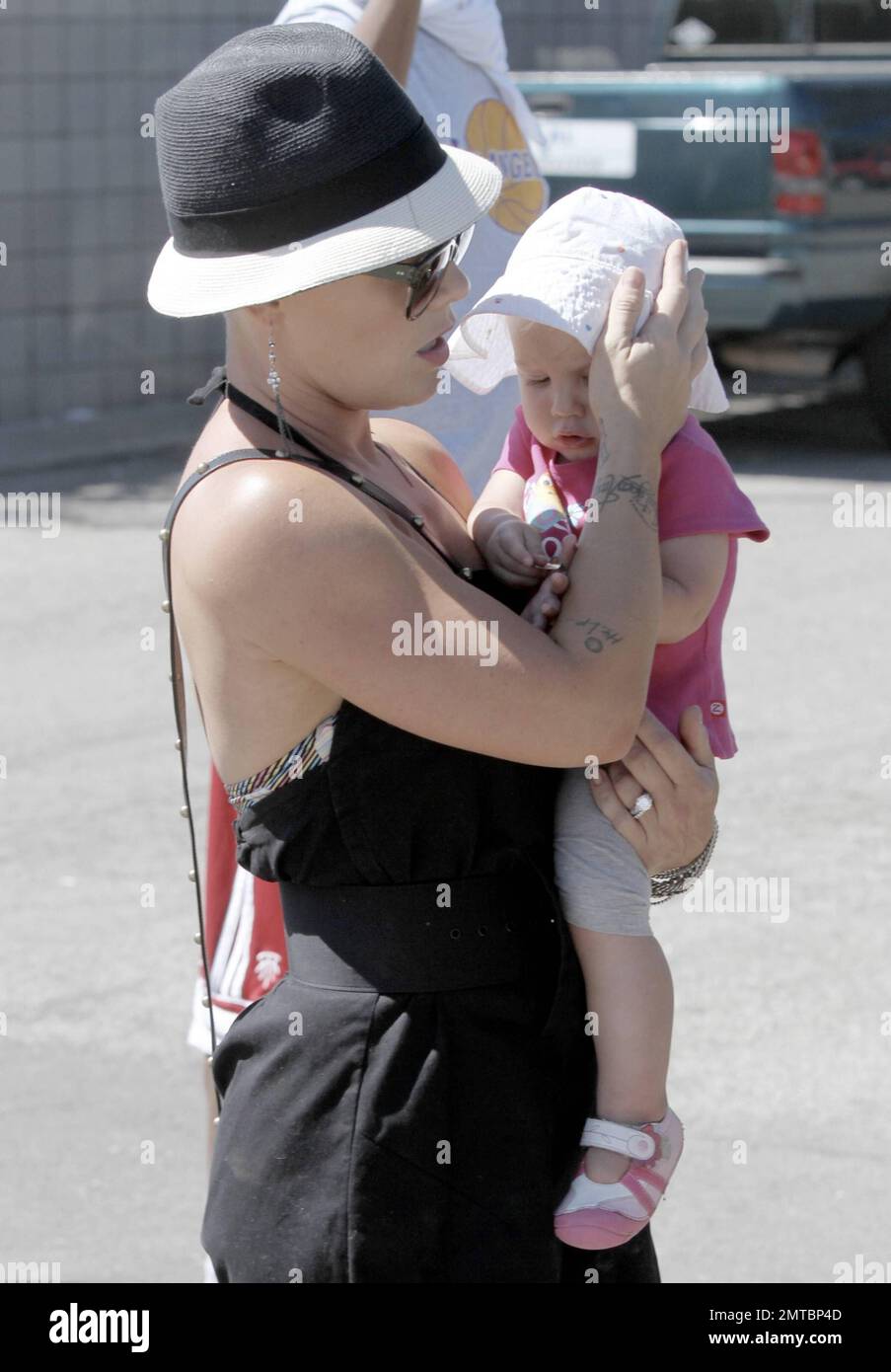 Pink and husband Carey Hart with their daughter Willow at the 31st ...