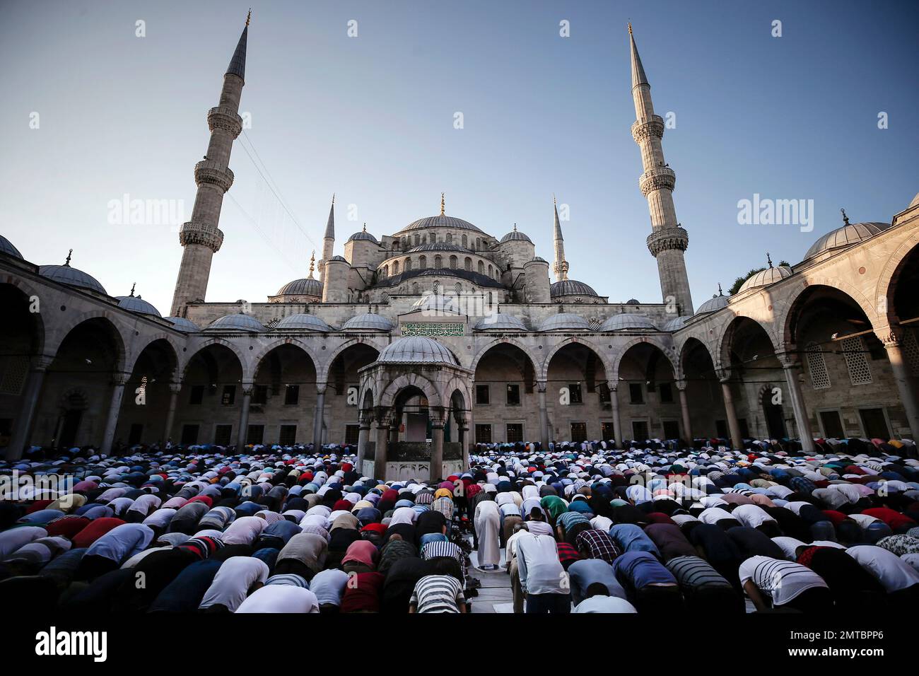 Turkish Muslims offer Eid al-Fitr prayers at the city's landmark Sultan ...