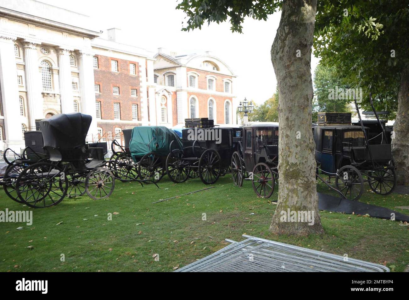 London filming locations hi-res stock photography and images - Alamy