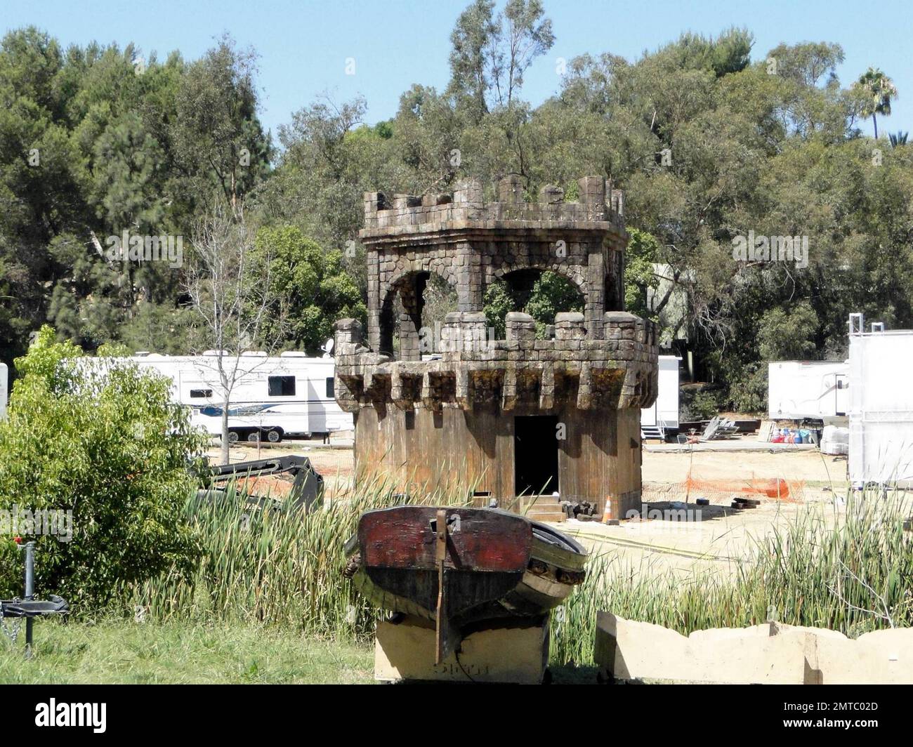 EXCLUSIVE!! This is the set of the new film "Pirates of the Caribbean ...