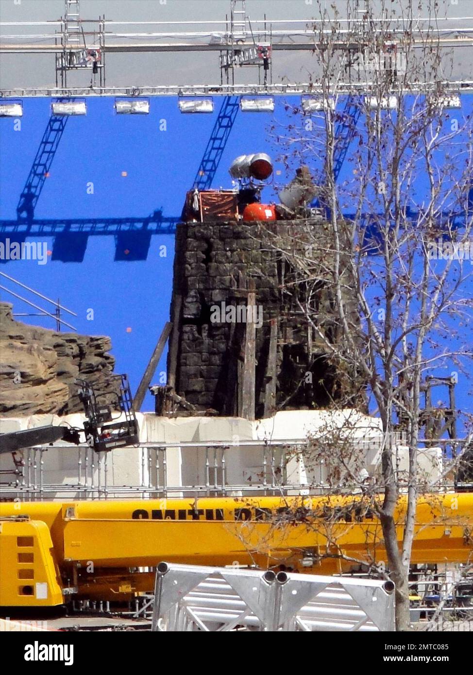 EXCLUSIVE!! This is the set of the new film "Pirates of the Caribbean ...