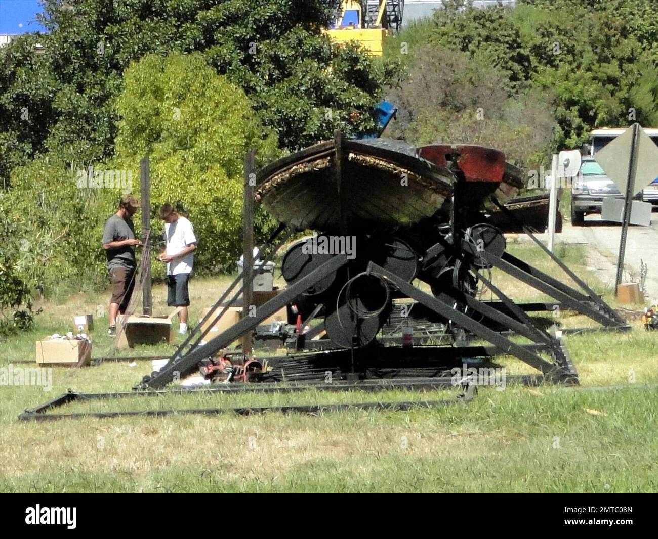EXCLUSIVE!! This is the set of the new film "Pirates of the Caribbean ...