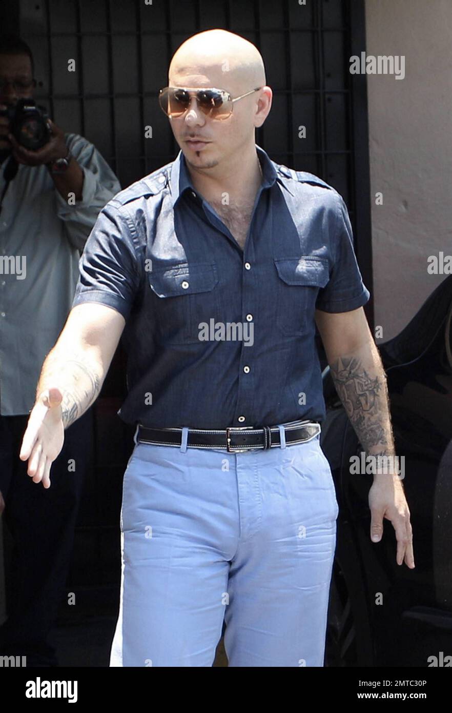 EXCLUSIVE!! - American rapper Pitbull makes a special appearance at ...