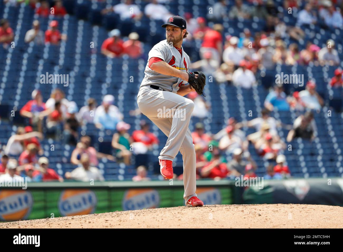St. Louis Cardinals' Kevin Siegrist in action during a baseball game ...