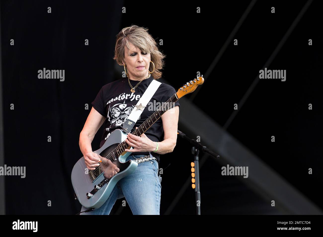 Chrissie Hynde performs with The Pretenders at the Glastonbury music ...