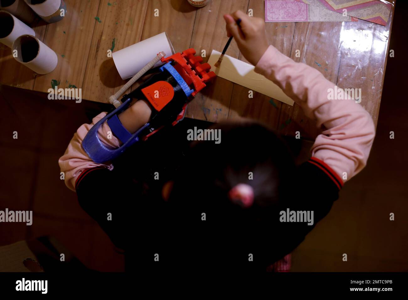 In this June 12, 2017 photo, Kaori Misue attends art class in Buenos ...