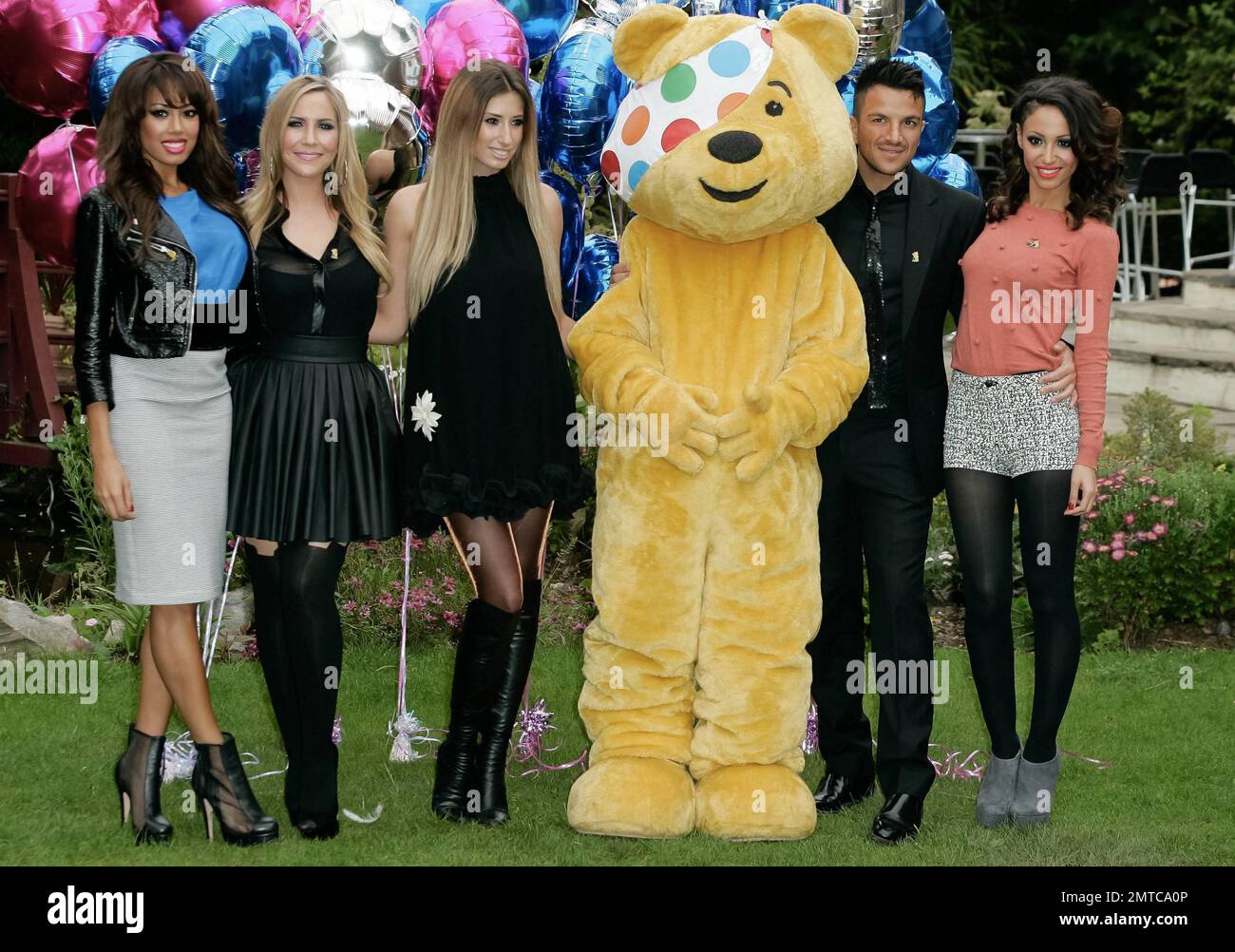 Peter andre in black suit hi-res stock photography and images - Alamy