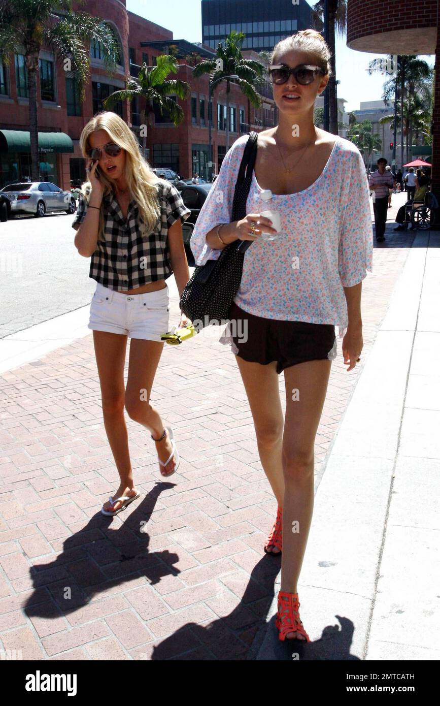 Super Slender Reality Actress Turned Fashion Designer Whitney Port