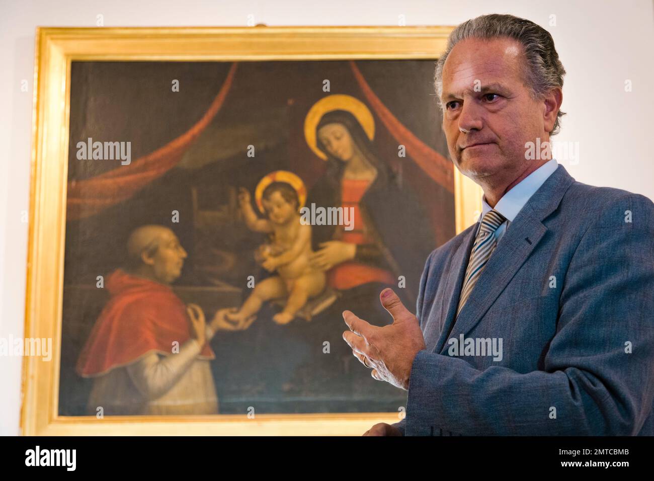 Former director of the Vatican Museums Francesco Buranelli speaks in ...
