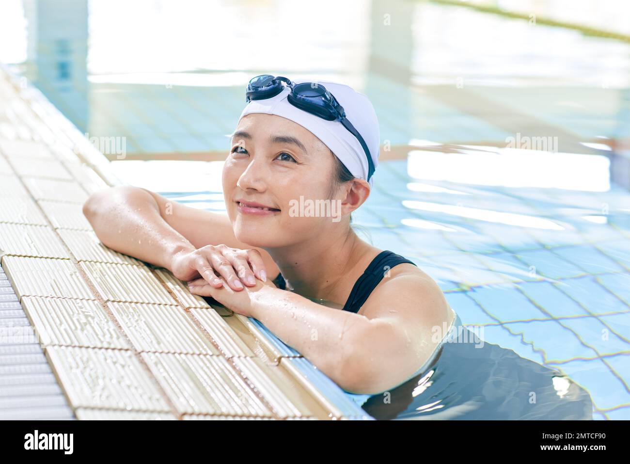 Japanese women in swimsuit hi-res stock photography and images - Alamy