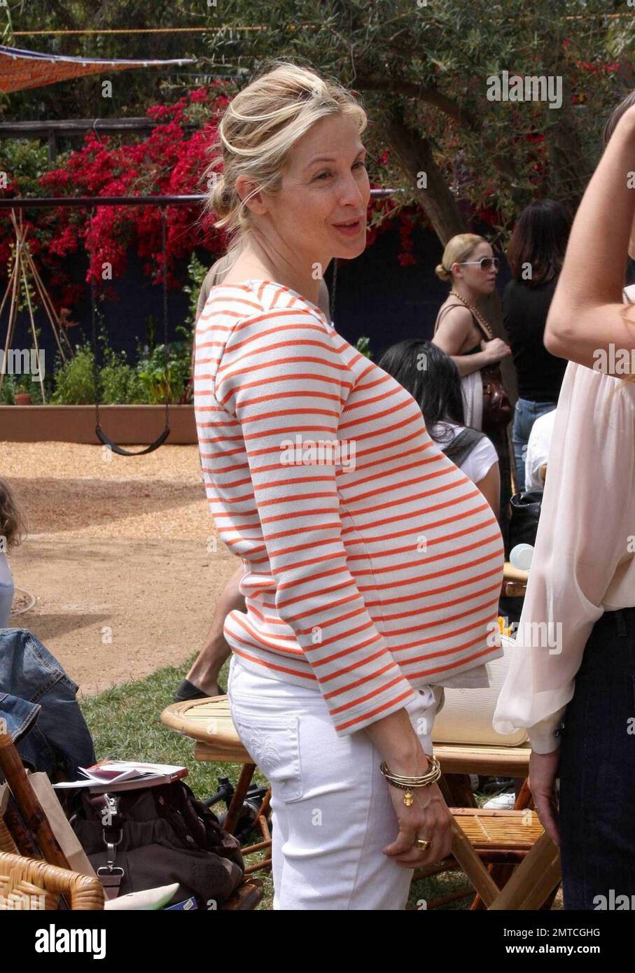 "Gossip Girl's" Kelly Rutherford attended the Preganancy Awareness ...