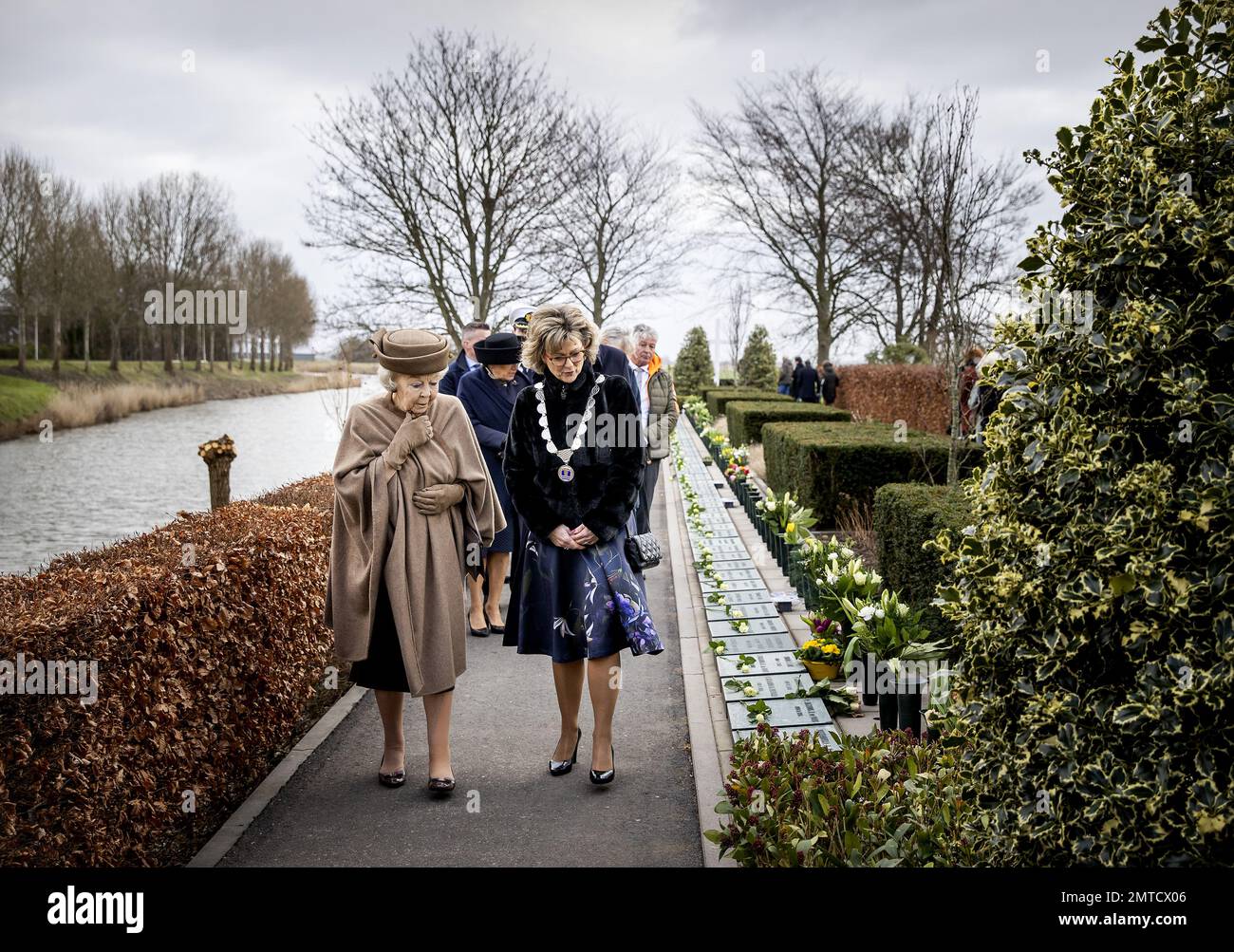 OUDE-TONGE - Princess Beatrix during the commemoration of the flood ...