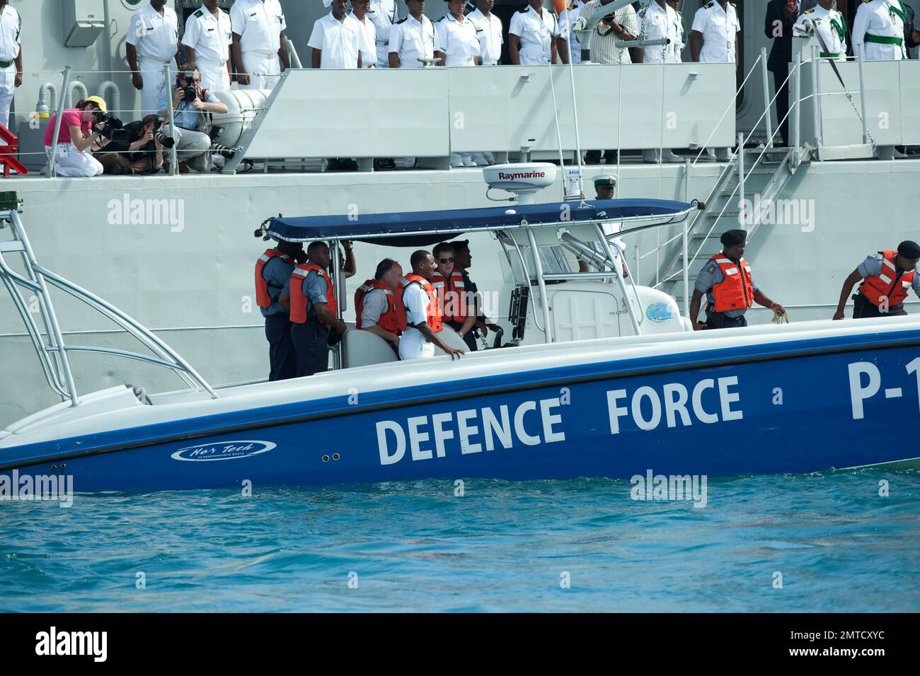 Royal bahamas defence force hi-res stock photography and images - Alamy