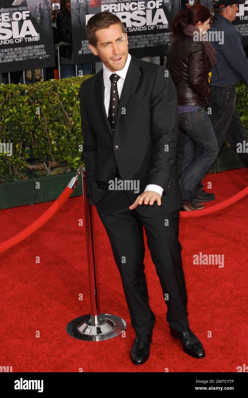 Actor Jake Gyllenhaal goofs around and has a great time as he walks the ...
