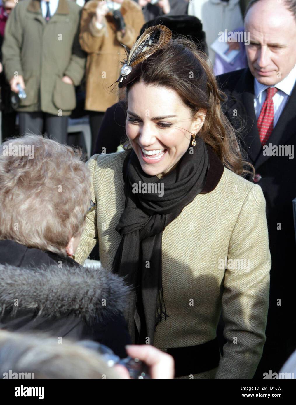 Prince William and Kate Middleton make an appearance at a lifeboat ...