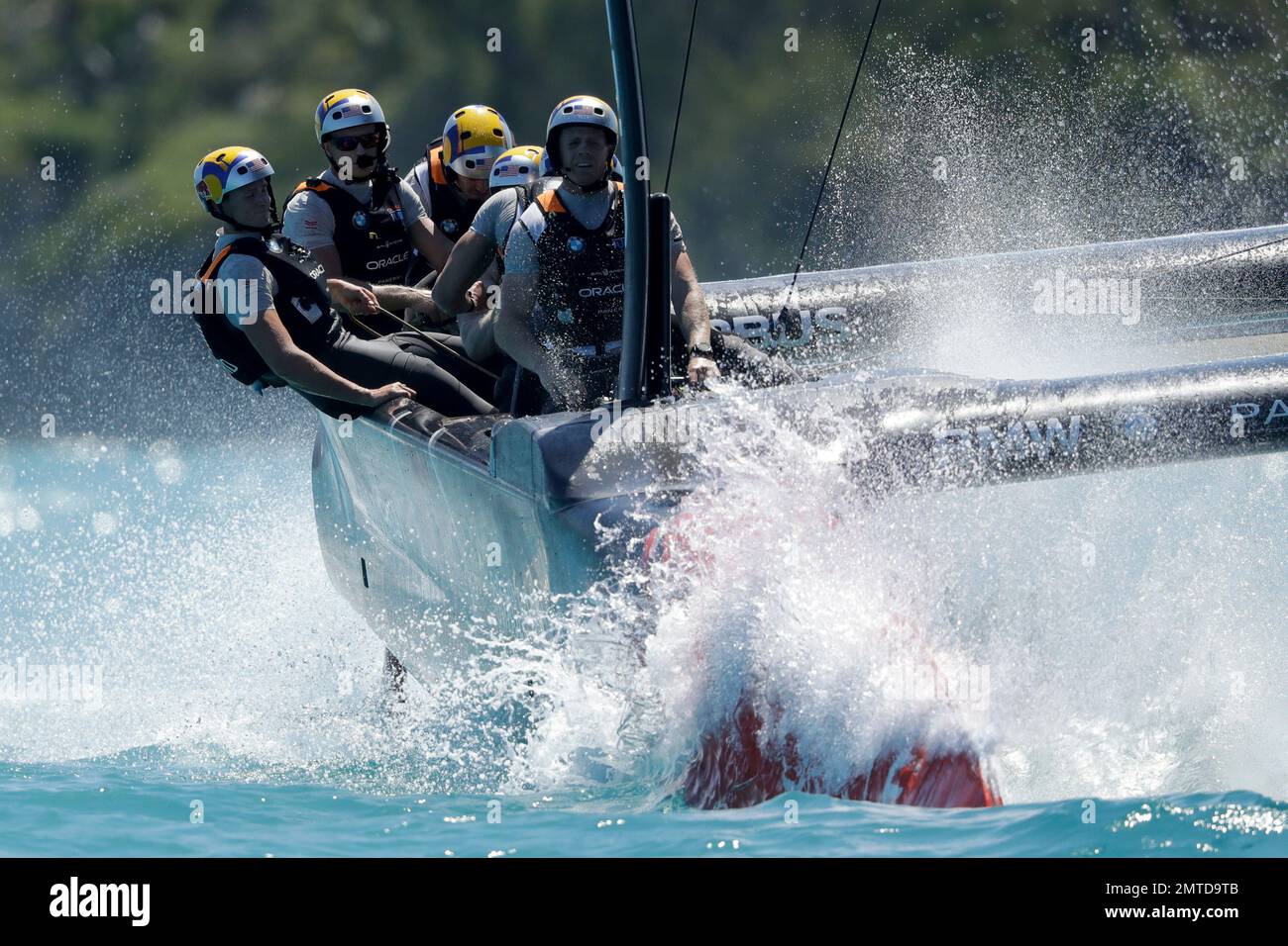 Oracle Team USA finish their race behind Emirates Team New Zealand in ...
