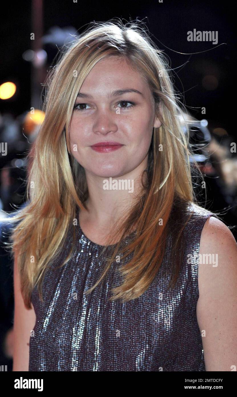 Julia Stiles No Makeup
