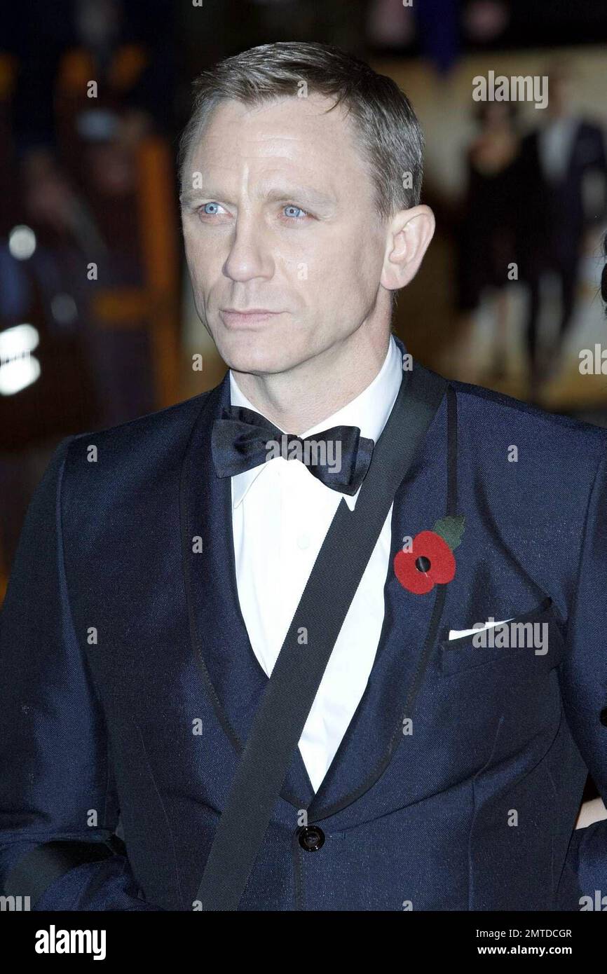 Daniel Craig attends the Royal World Premiere of the new James Bond 007 ...