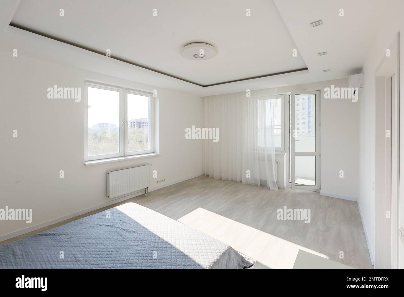 rest, interior, comfort and bedding concept - bed at home bedroom Stock ...