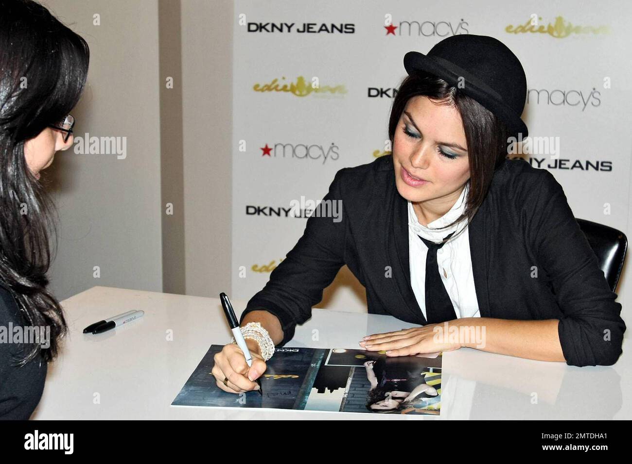 "The O.C." star Rachel Bilson launches her new clothing collection Edie ...