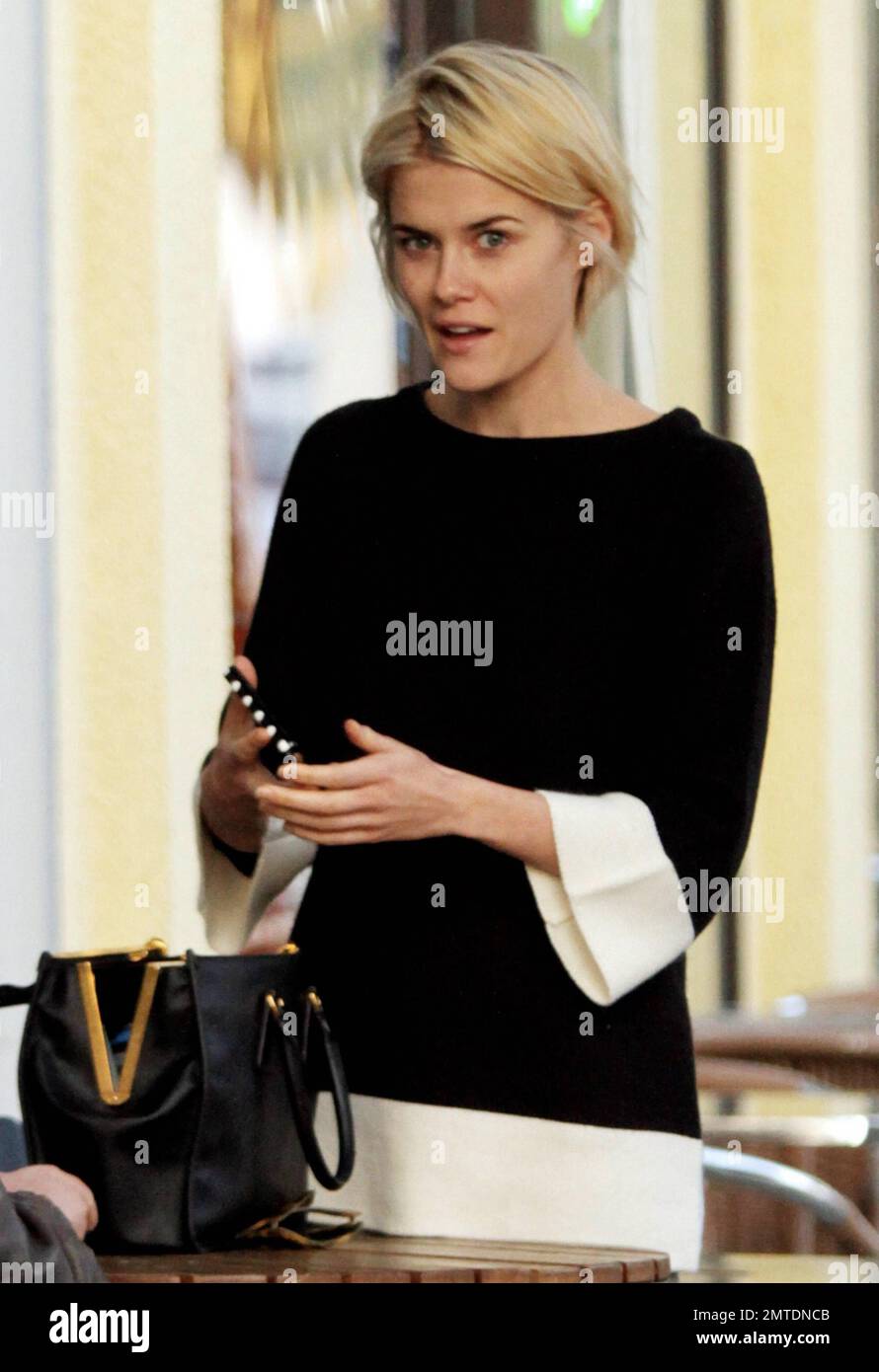 EXCLUSIVE!! Australian actress and model Rachael Taylor was spotted ...