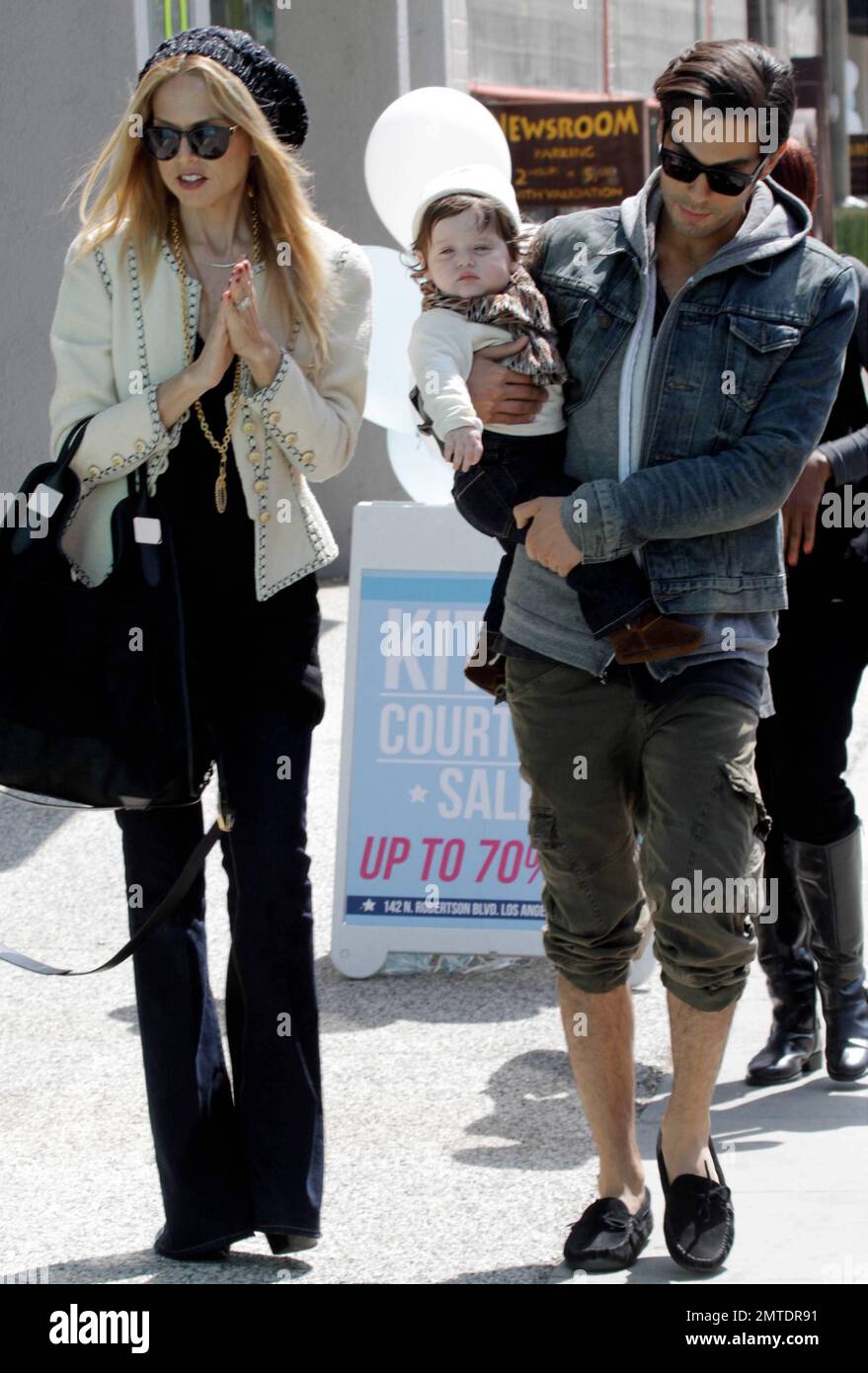 Stylist to the stars Rachel Zoe was spotted shopping on famed Robertson ...