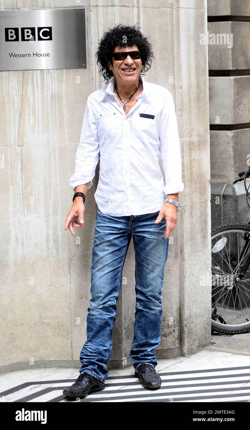 Ray Dorset of English folk/classic rock group Mungo Jerry poses for ...