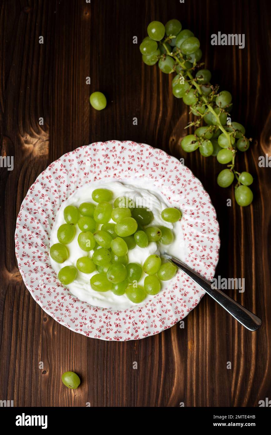 Wein obst hi-res stock photography and images - Alamy