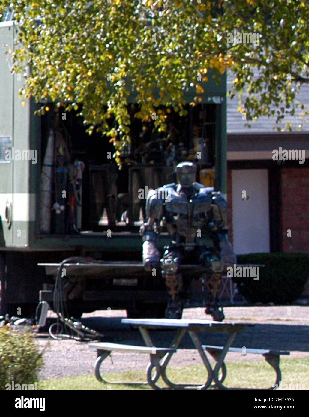 EXCLUSIVE!! Hugh Jackman discusses a scene on the set of his new film ...