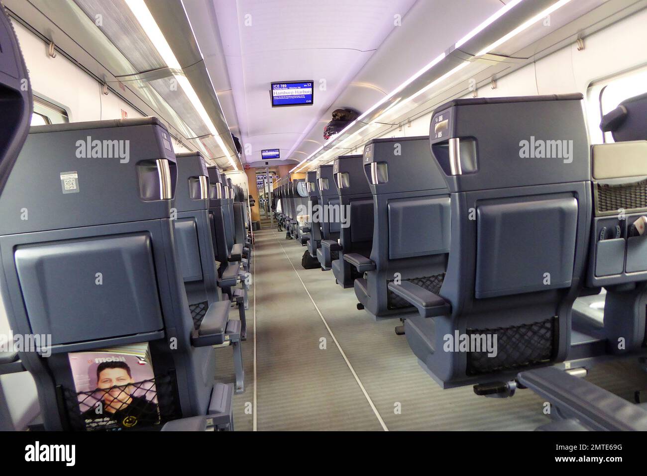 Bahn / ICE / IC / Abteil Stock Photo - Alamy