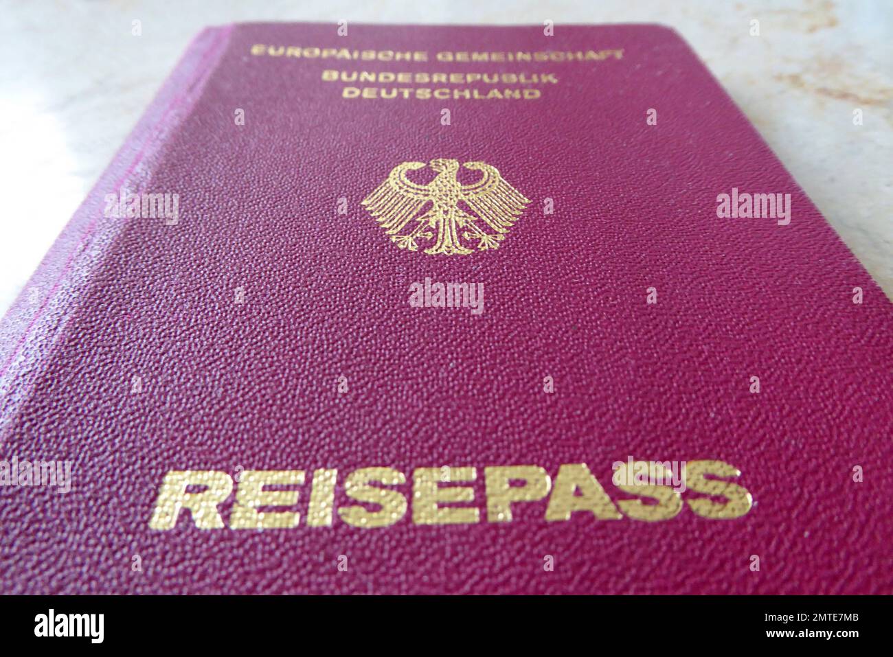 Deutscher reisepass hi-res stock photography and images - Alamy