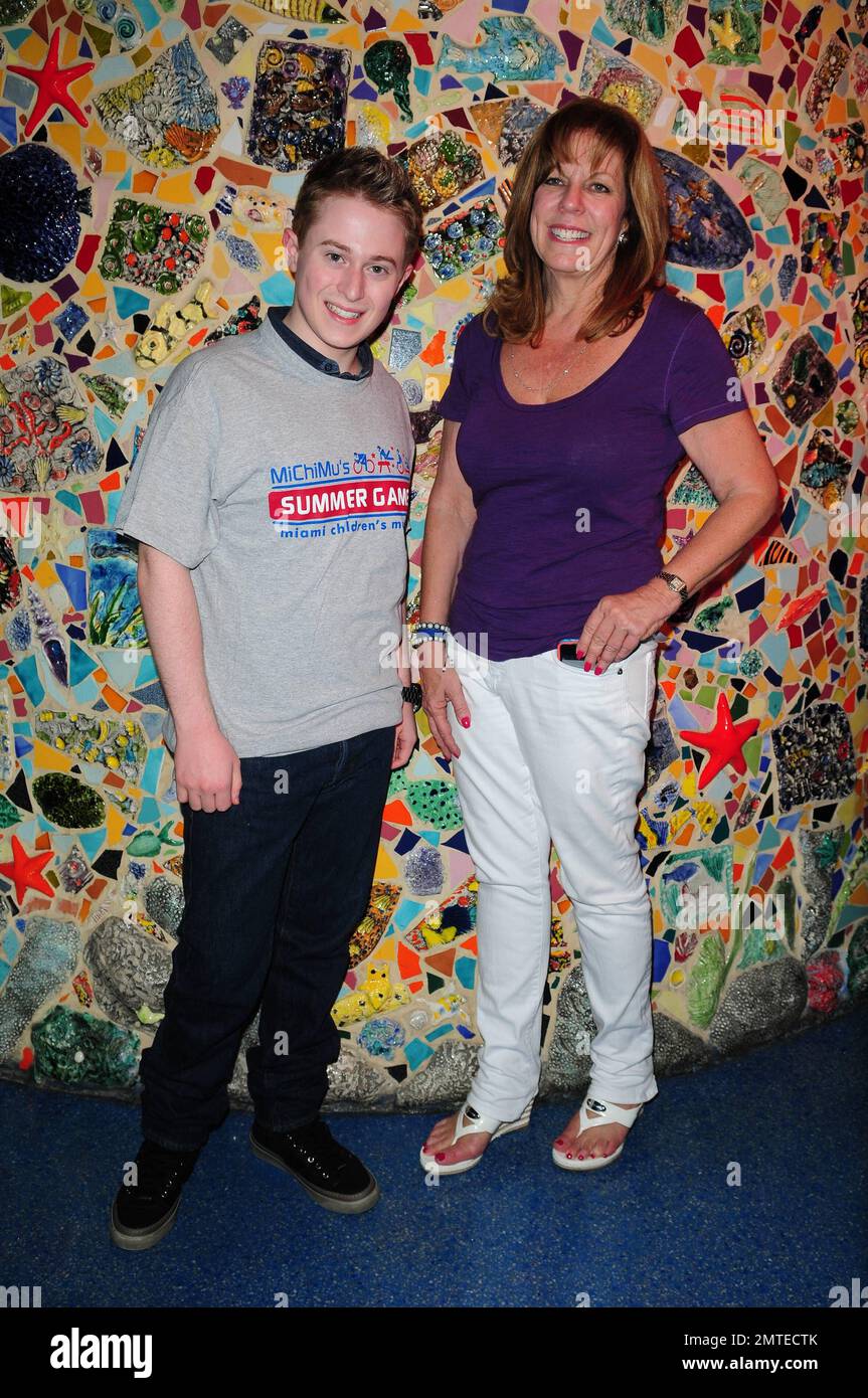 'iCarly' star Reed Alexander visits the opening of the 2012 Summer ...