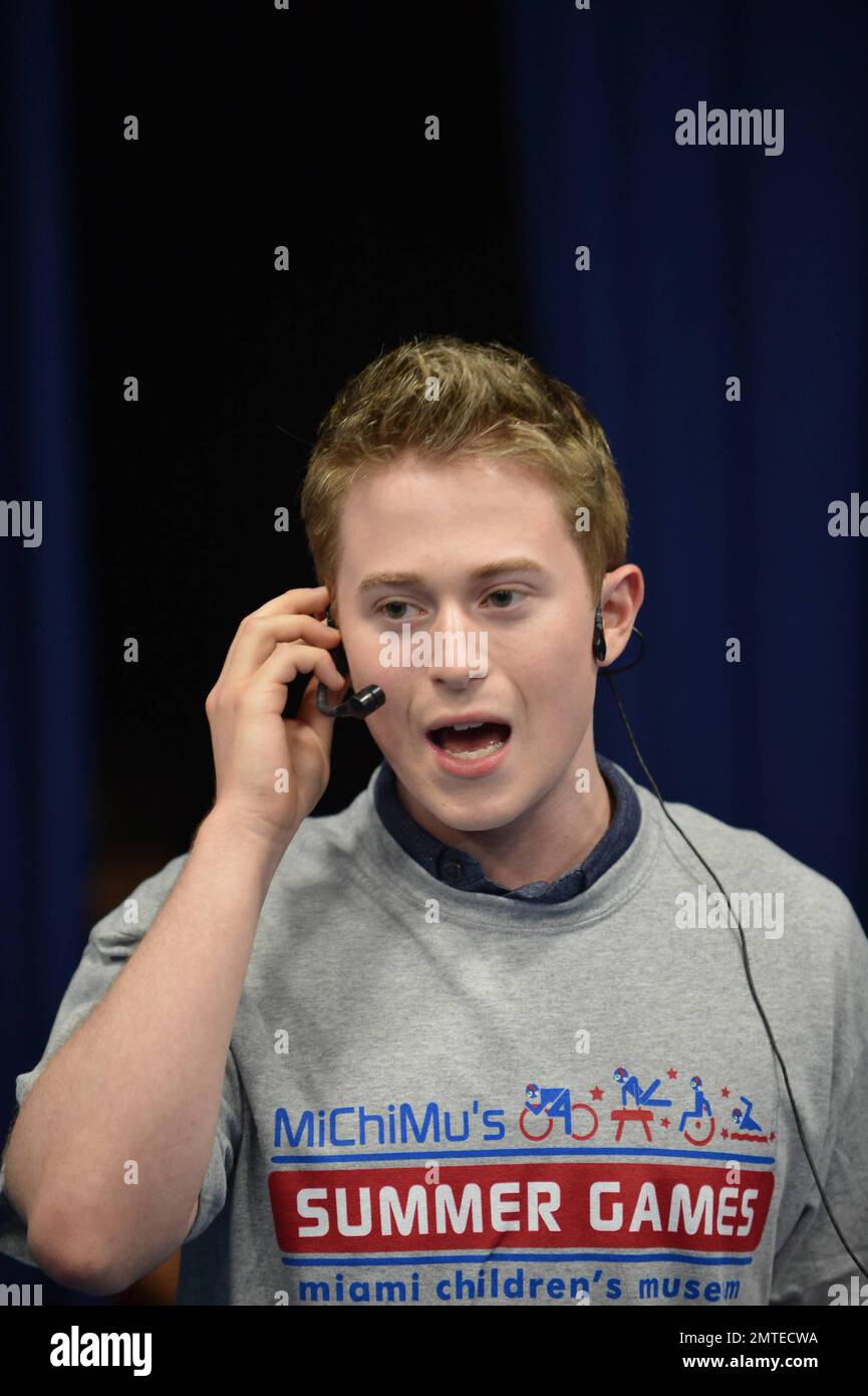 'iCarly' star Reed Alexander visits the opening of the 2012 Summer ...