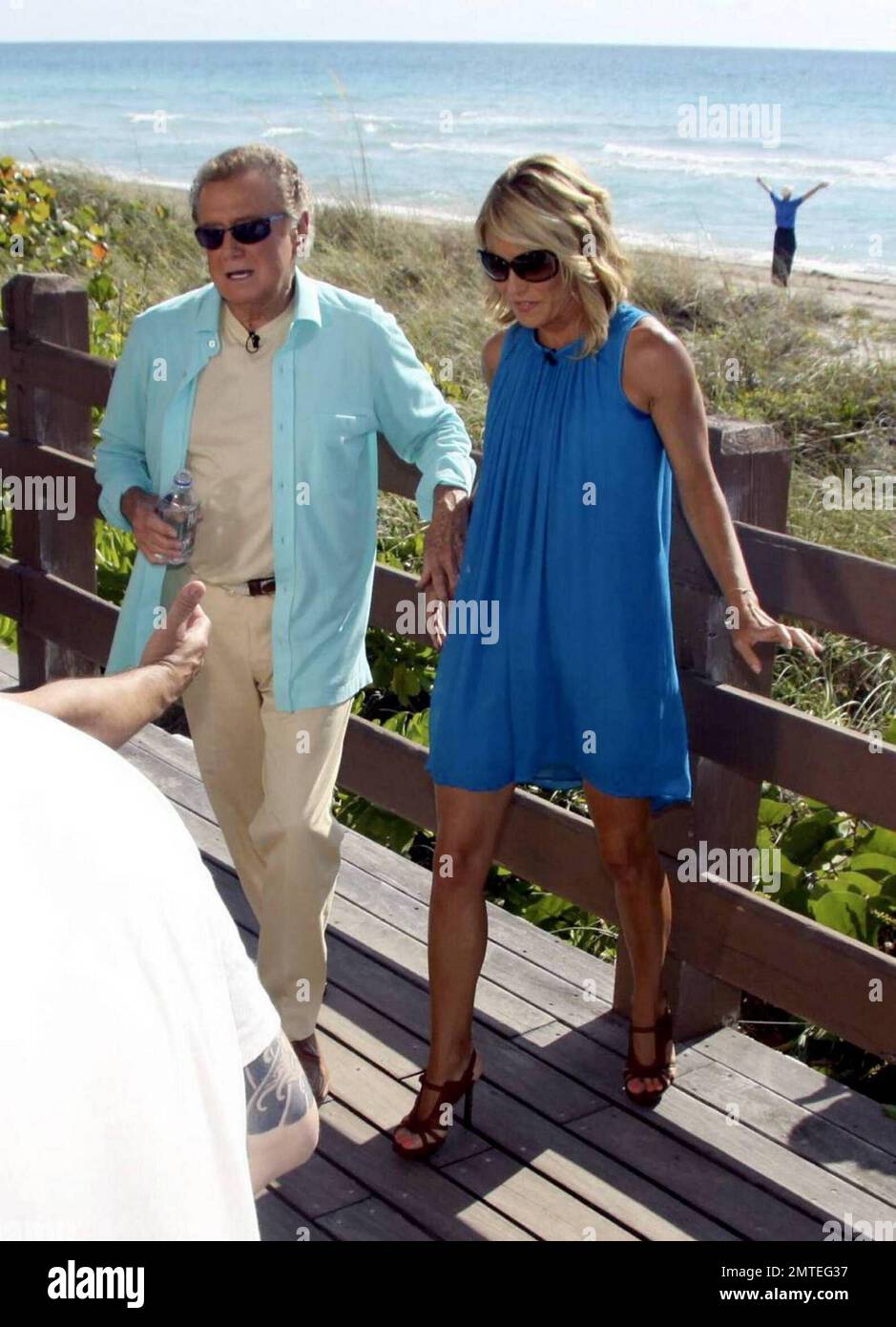 Kelly Ripa and Regis Philbin host their talk show "Live with Regis and ...