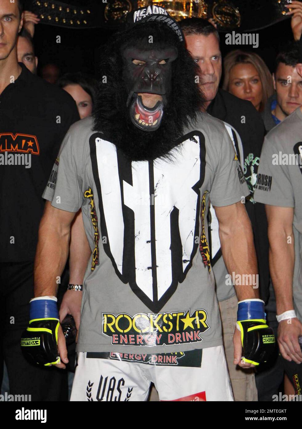 Busty glamor model Katie Price (aka Jordan) dons tight PVC trousers ...