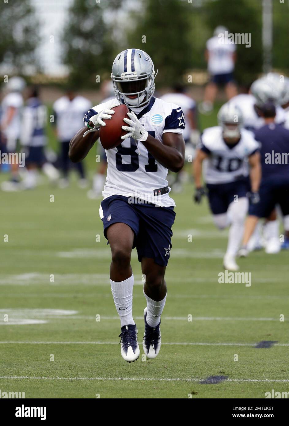 Dallas Cowboys wide receiver Andy Jones catches a pass during an NFL ...