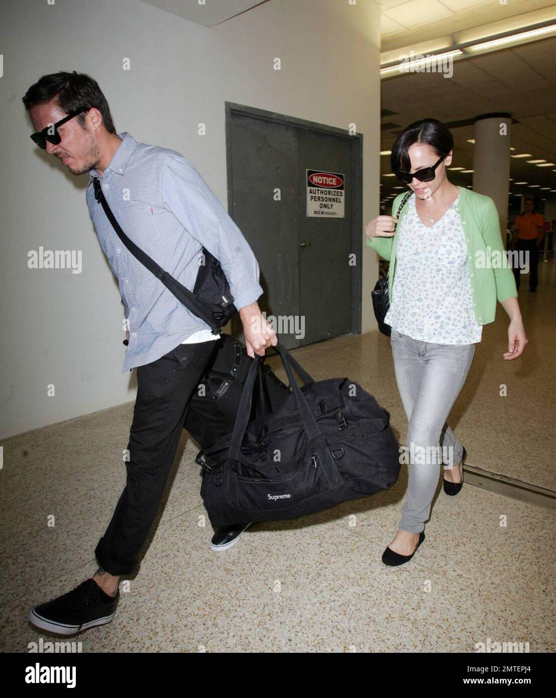 - EXCLUSIVE!! Christina Ricci and her new boyfriend Curtis Buchanan had ...