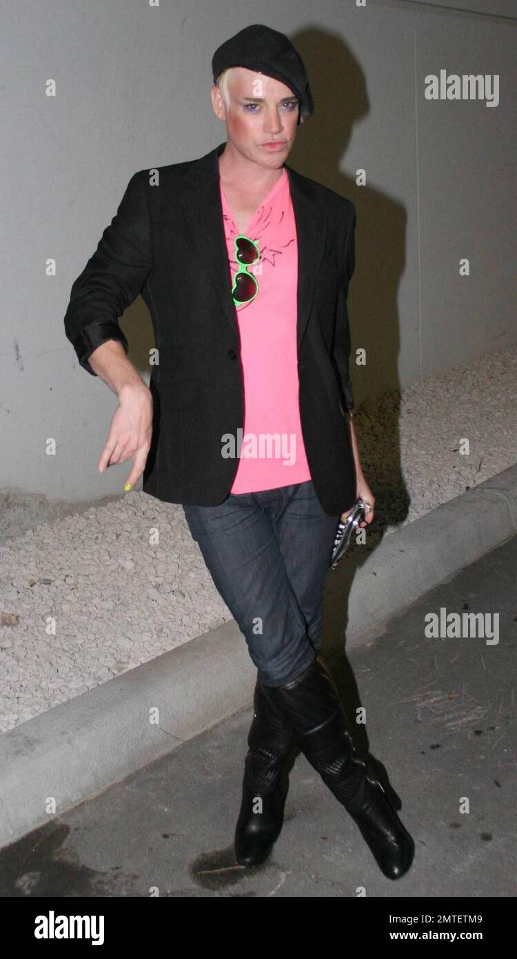 EXCLUSIVE!! - Richie Rich checks out the goods on an interesting ...